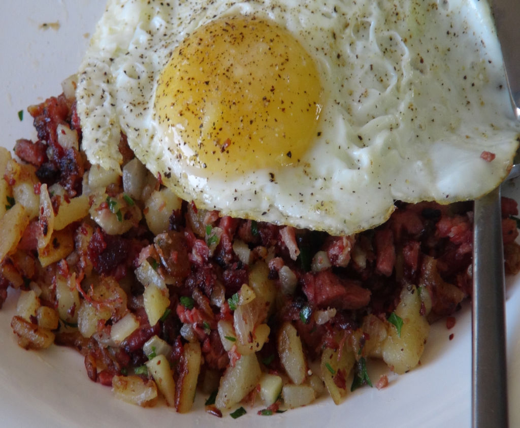 How to Make Corned Beef Hash - The Frugal Chef