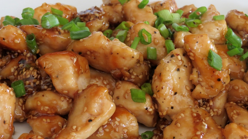 Como Preparar Pollo Chino con Miel y Ajonjoli - The Frugal Chef