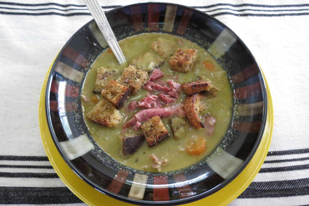 Sopa de Chicharros o Arvejas - The Frugal Chef